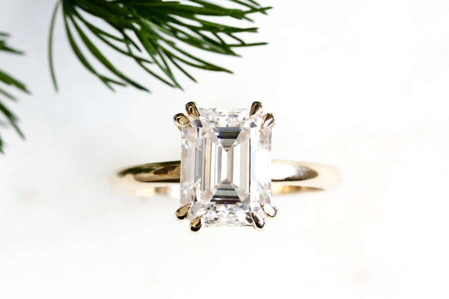 Lab Diamond Rings: The Power of Claw Settings in Jewelry Design ...