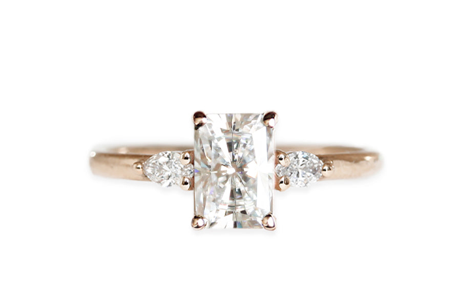 Marina Lab Diamond Ring – Andrea Bonelli